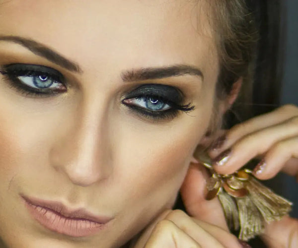 How to: Smokey Eyes - Tips for beginners - Boozyshop