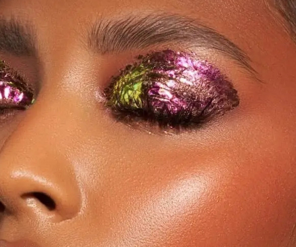 Trend: Metaverse Makeup - Read all about this trend at Boozyshop